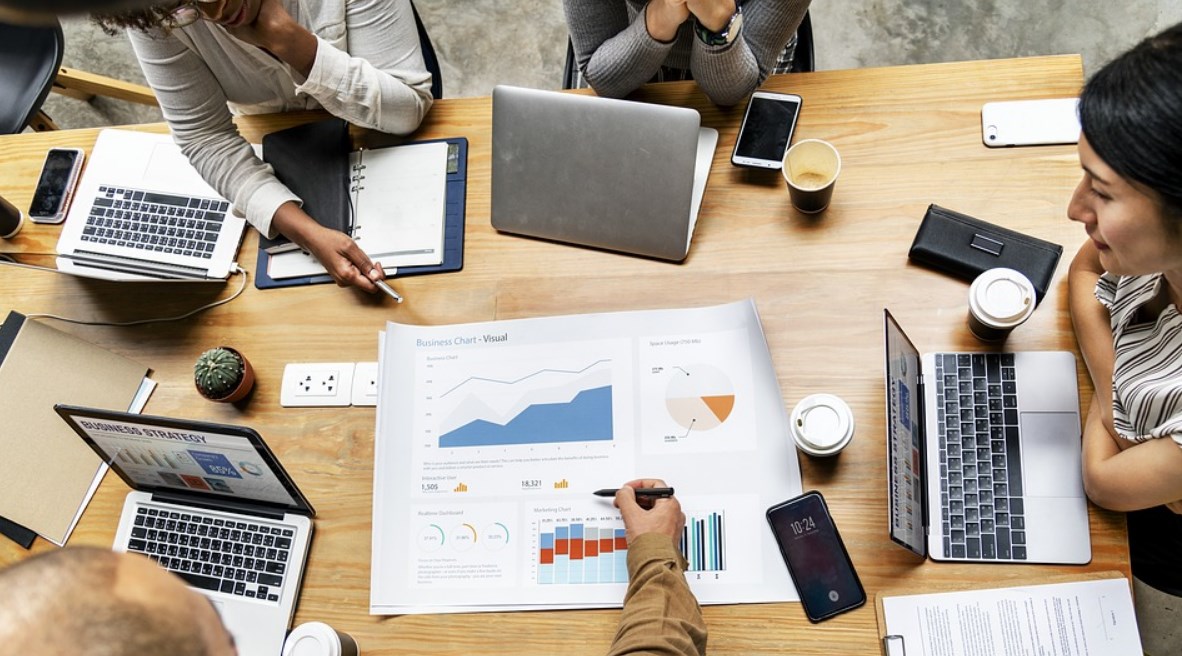 Data Mining: Uses, Techniques, Tools, Process & Advantages